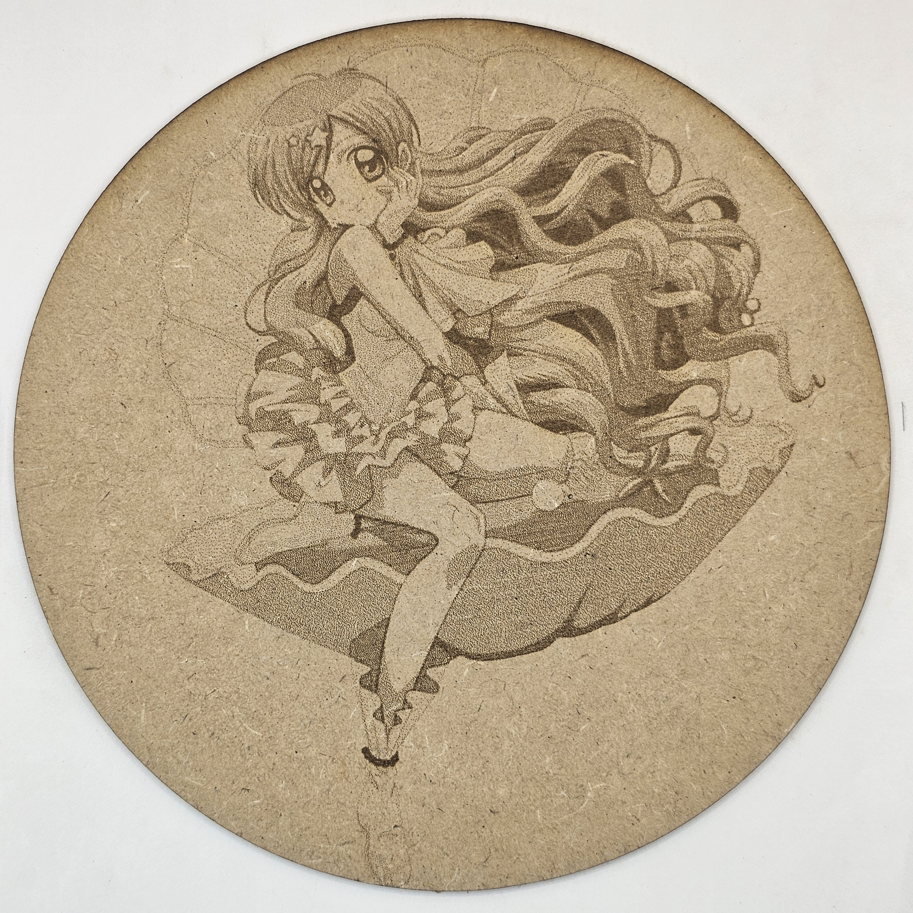 Grabado laser en MDF de Hanon Hōshō